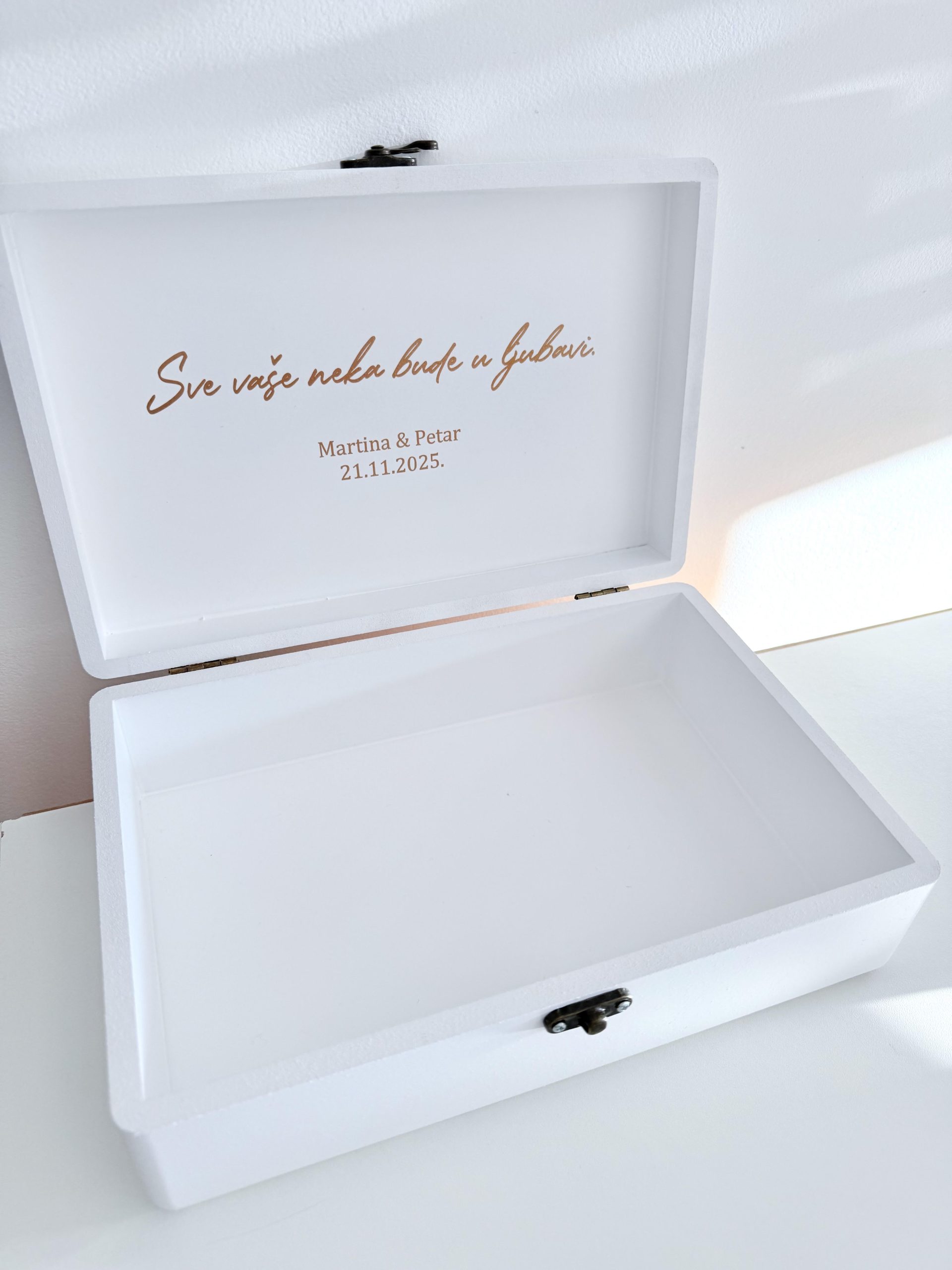 Personalizirana drvena kutija za vjenčanje - Sve vaše neka bude u ...